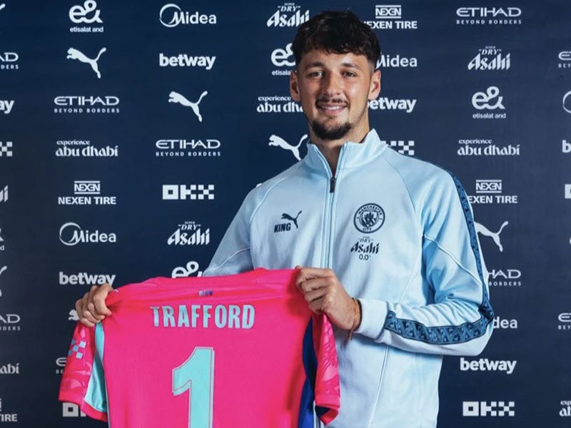 James Trafford returns to Manchester City in record-breaking move ...