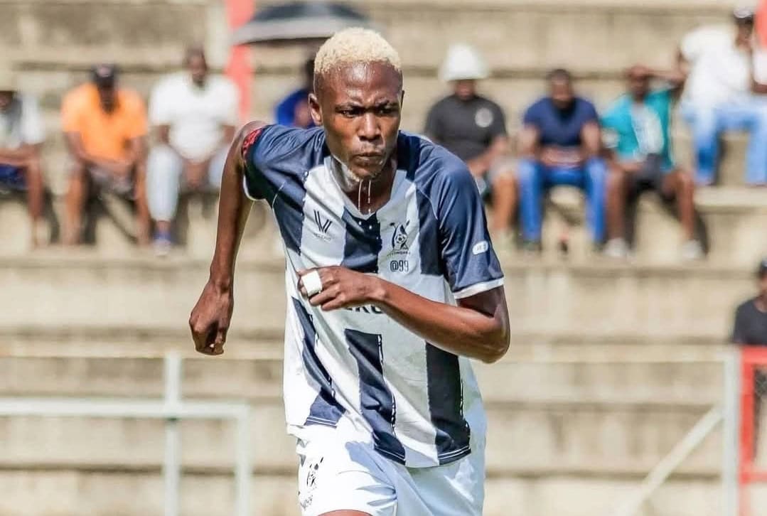 Mwaruwari breaks silence on Mbeba’s contract situation - Fanzone.co.zw